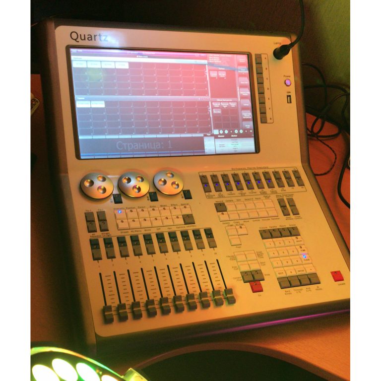 High Quality Stage Lighting Controller Quartz With Titan Console Free ...